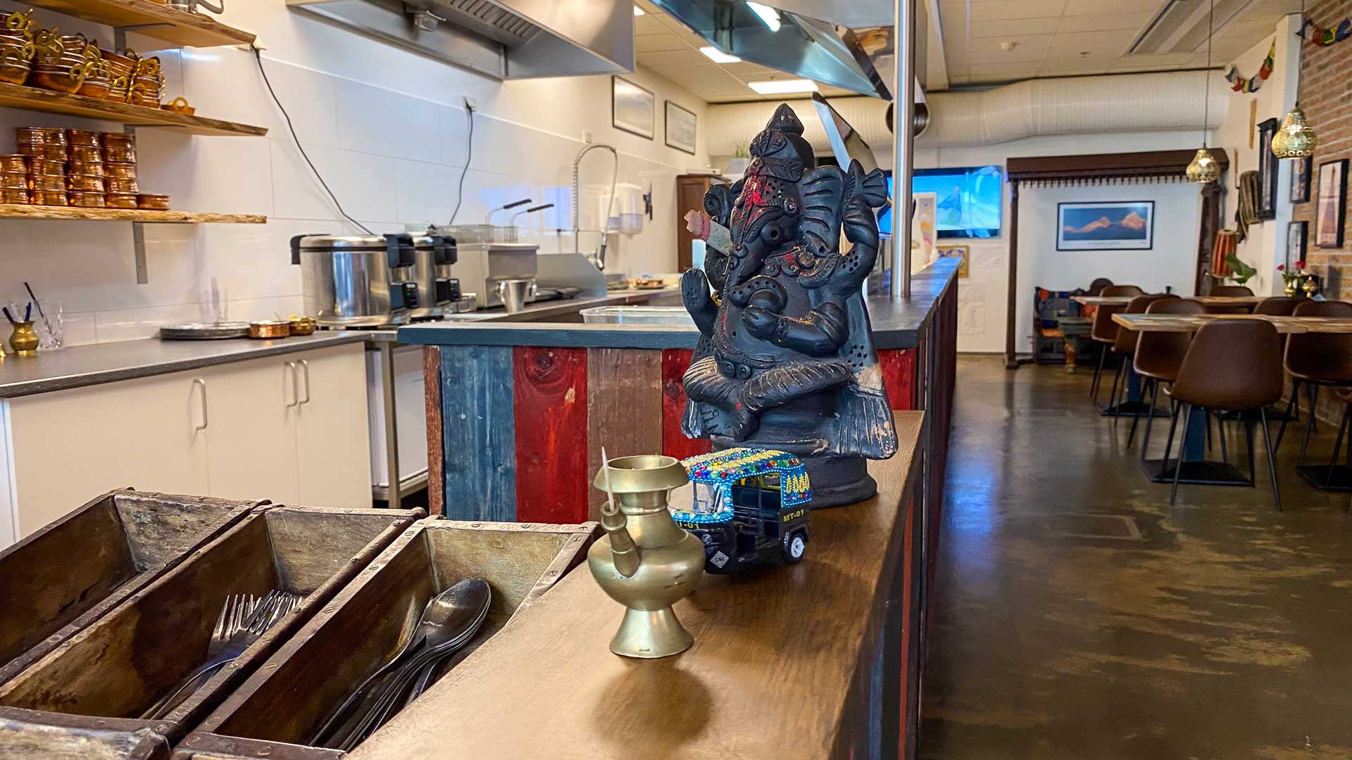 Indian Kitchen ligger i den hyggelige Paladspassagen