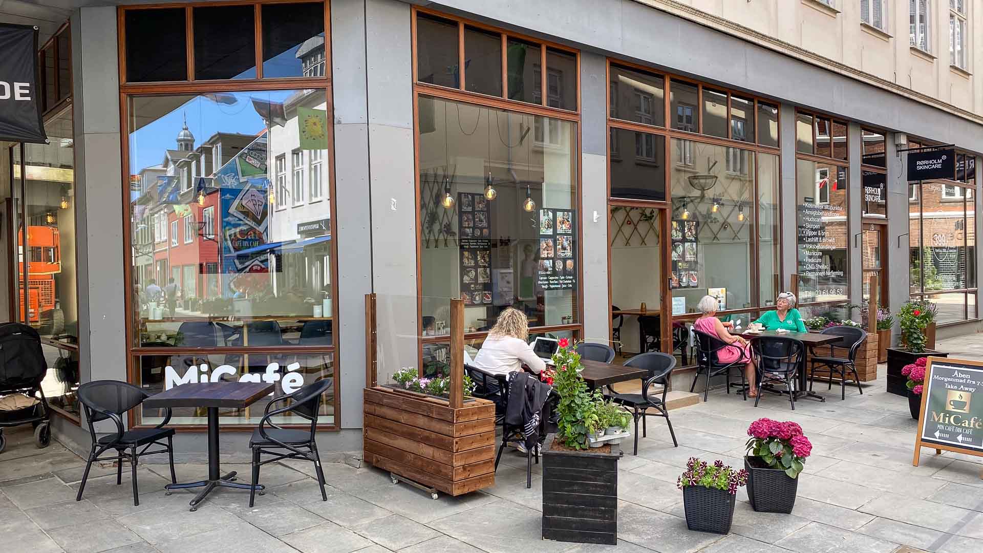 MiCafé er en lille café i Vissingsgade