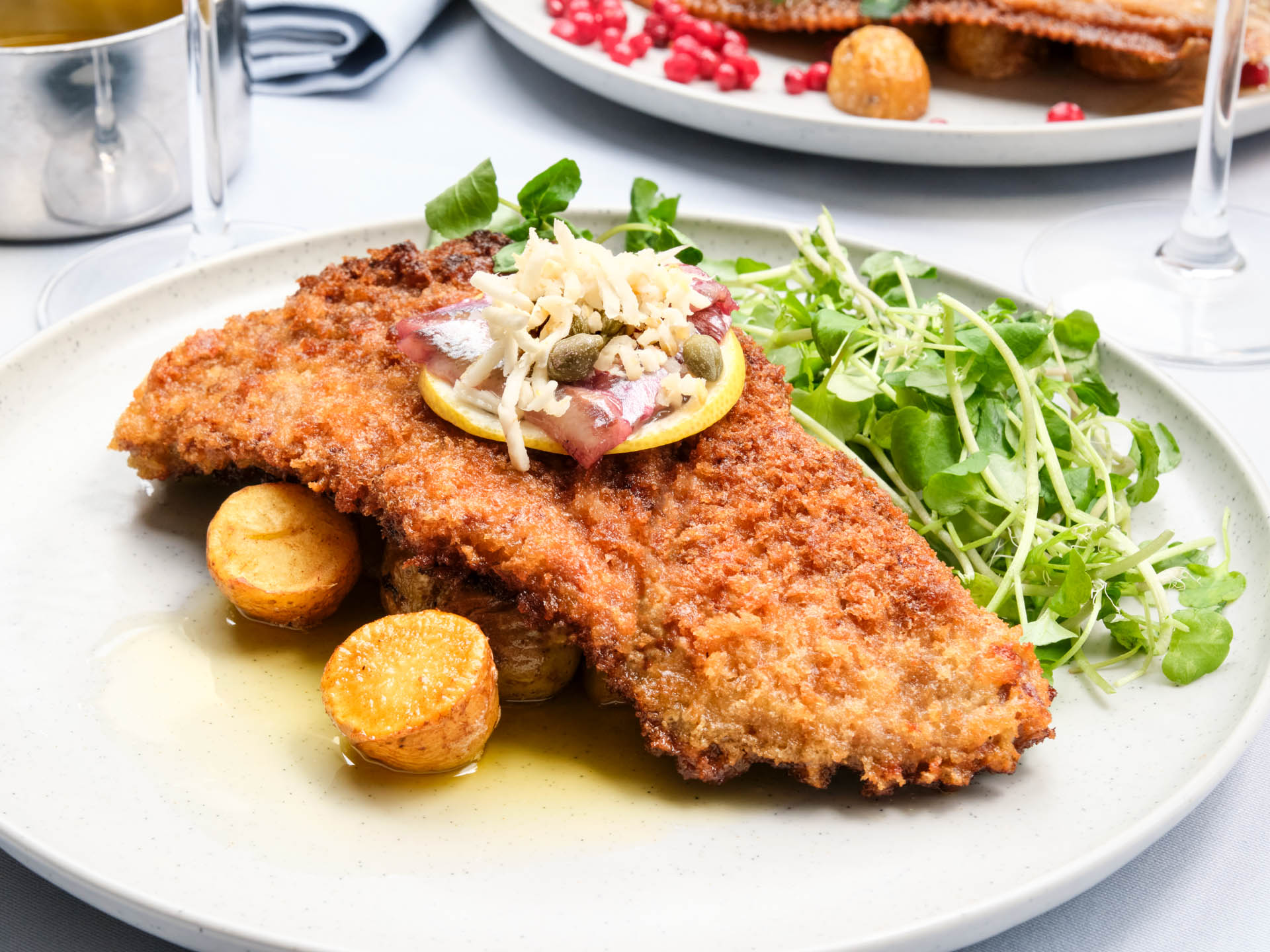 Bredal Kro på Horsensvej i Vejle Øst er hotel og restaurant i et